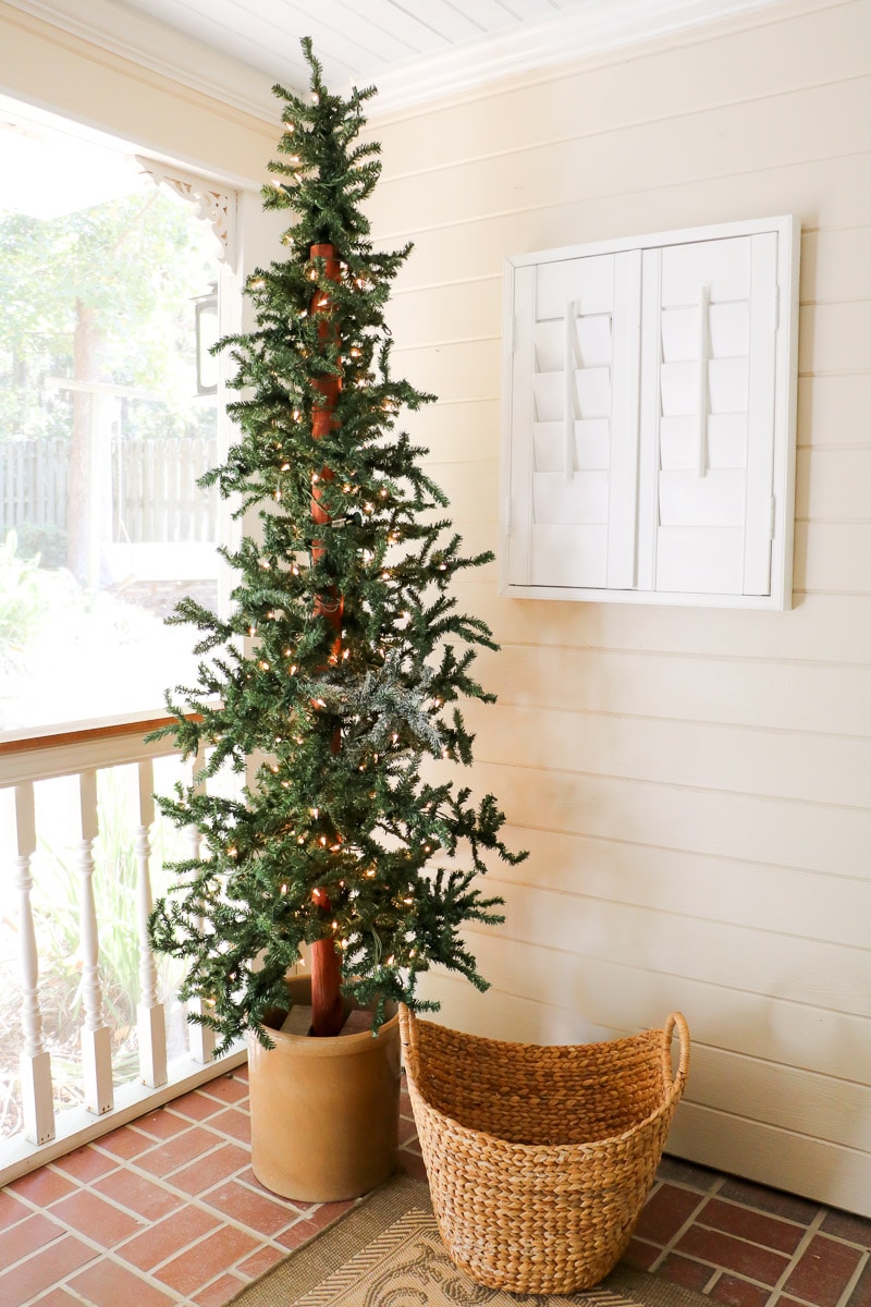 Porch Christmas Tree Ideas: A Nature-Inspired Tree in a Crock