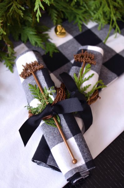 Cozy Gingham & Buffalo Check Christmas Decor Ideas