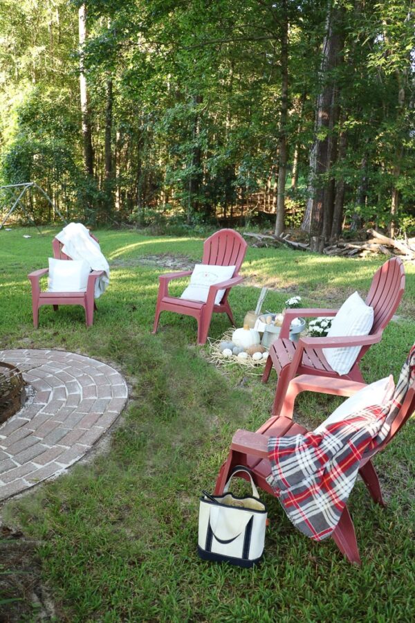 Outdoor Fall Decor Ideas for your Fire Pit Area plus Some S'mores
