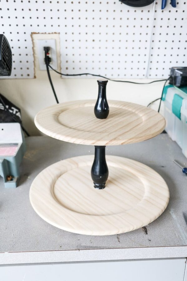 HOW TO MAKE A FARMHOUSE TIERED TRAY