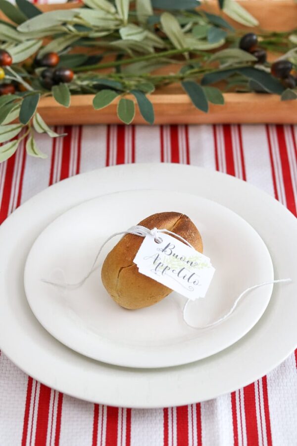 ITALIAN DINNER TABLE SETTING DECORATION IDEA