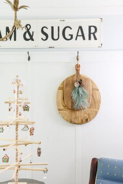 HOW TO MAKE A SIMPLE WOODEN DOWEL CHRISTMAS TREE