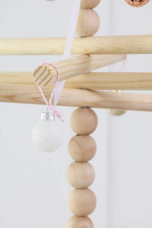 HOW TO MAKE A SIMPLE WOODEN DOWEL CHRISTMAS TREE