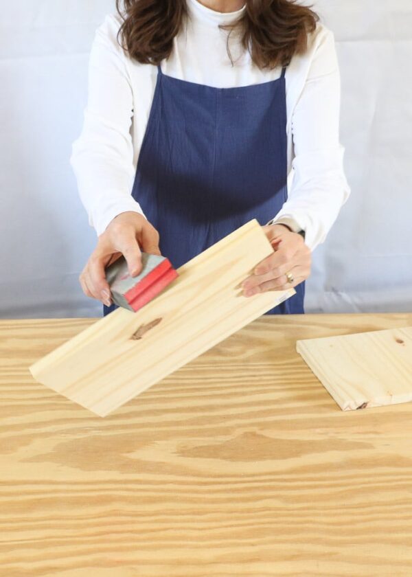 HOW TO MAKE A SIMPLE WOODEN DOWEL CHRISTMAS TREE