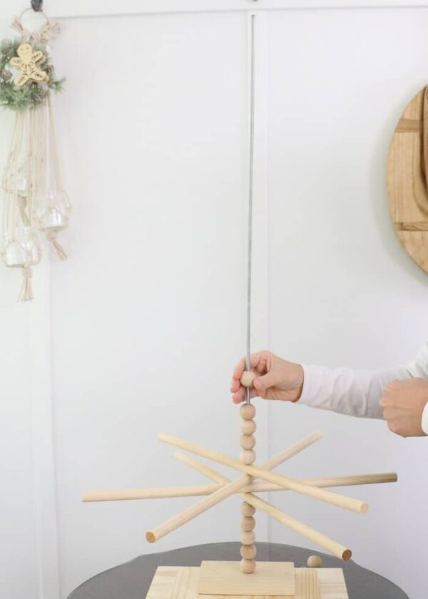 HOW TO MAKE A SIMPLE WOODEN DOWEL CHRISTMAS TREE
