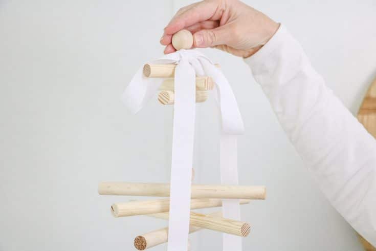 HOW TO MAKE A SIMPLE WOODEN DOWEL CHRISTMAS TREE