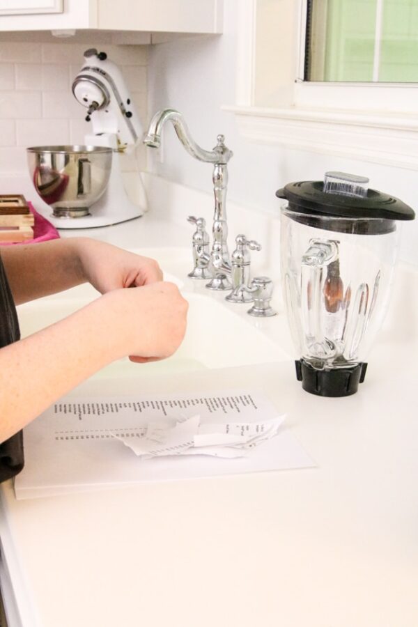 HOW TO MAKE HOMEMADE PAPER FROM RECYCLED PAPER