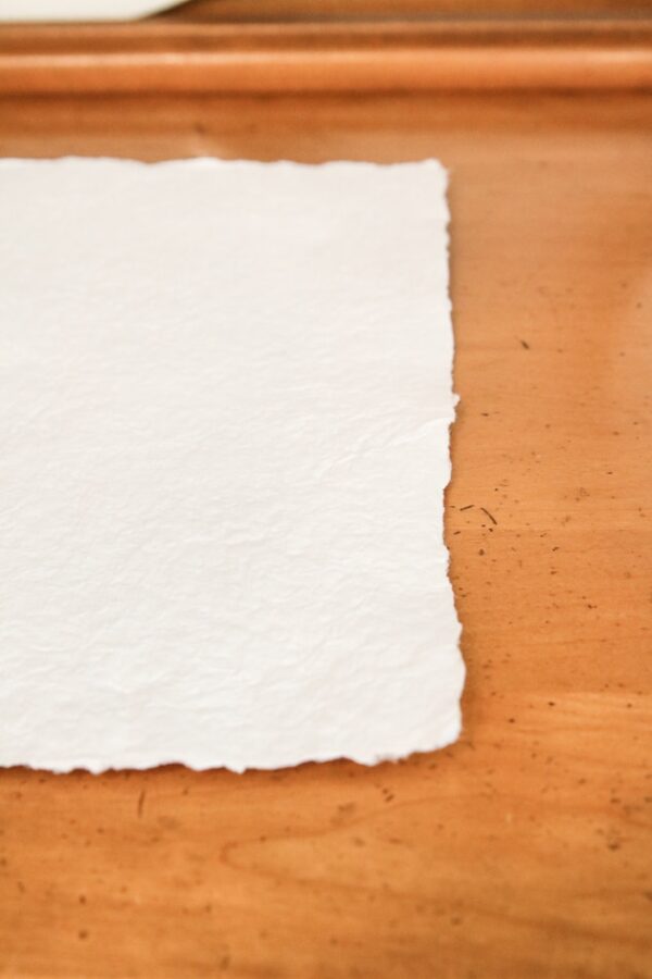 HOW TO MAKE HOMEMADE PAPER FROM RECYCLED PAPER