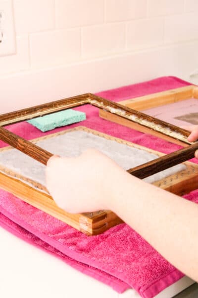 HOW TO MAKE HOMEMADE PAPER FROM RECYCLED PAPER