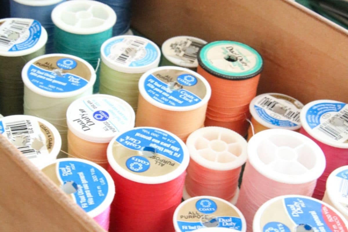 HOW TO ORGANIZE SEWING SUPPLIES ON A BUDGET