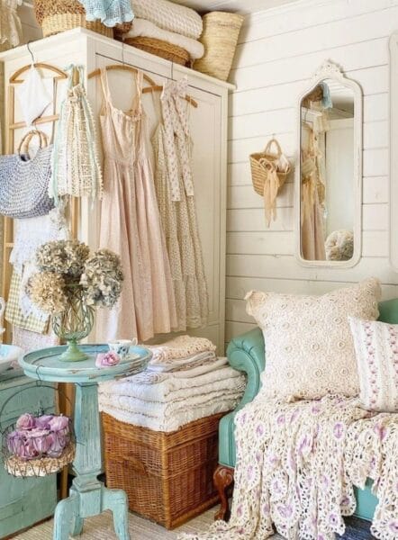 9 Cottagecore Decor Ideas and What is the Cottagecore Style
