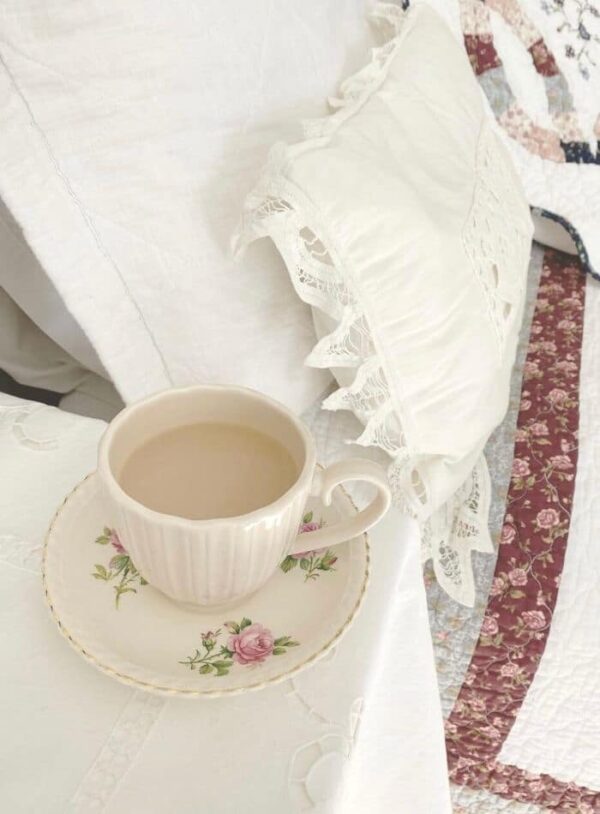 9 Cottagecore Decor Ideas and What is the Cottagecore Style