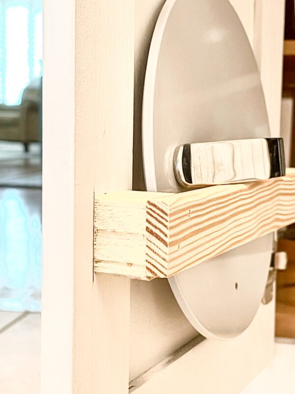 Easy DIY Pot Lid Holder for Kitchen Cabinet Doors