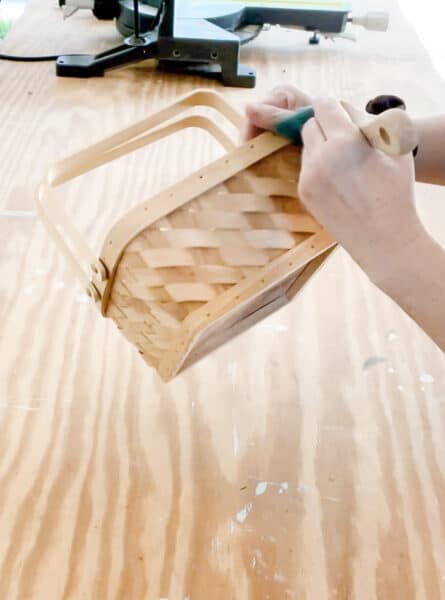 How to Paint Wicker Baskets: A Step-by-Step Tutorial