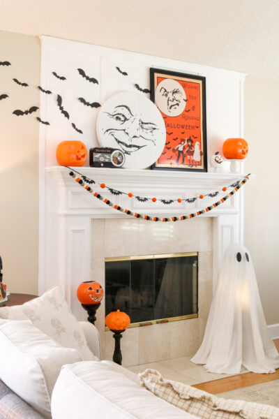 DIY Sheet Ghost Halloween Decoration in 4 Simple Steps