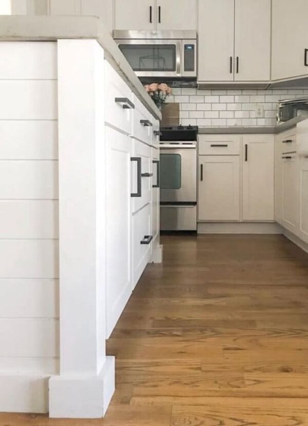 Ultimate Guide to Sherwin Williams Off-White Paint Colors