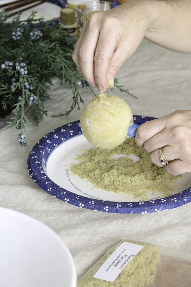 How to Make Velvet Ornaments: DIY Christmas Decor