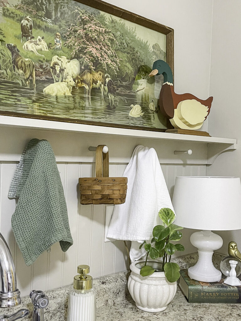 Craft a Classic: Easy DIY Peg Shelf For Your Home