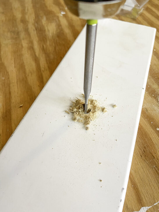 Craft a Classic: Easy DIY Peg Shelf For Your Home