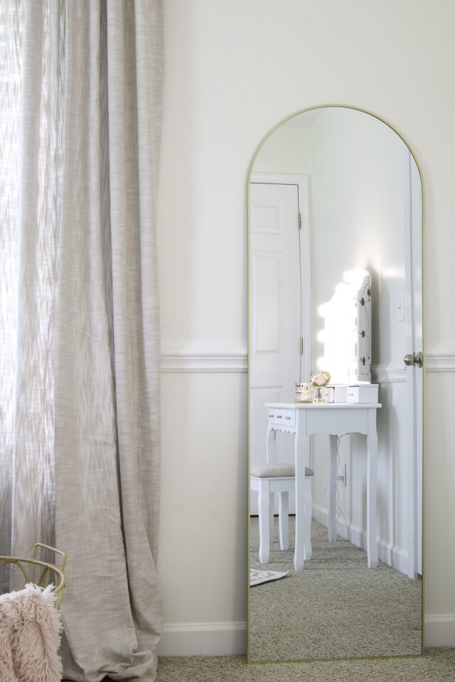 Create a Preteen Boho Bedroom with Minimalist Vibes