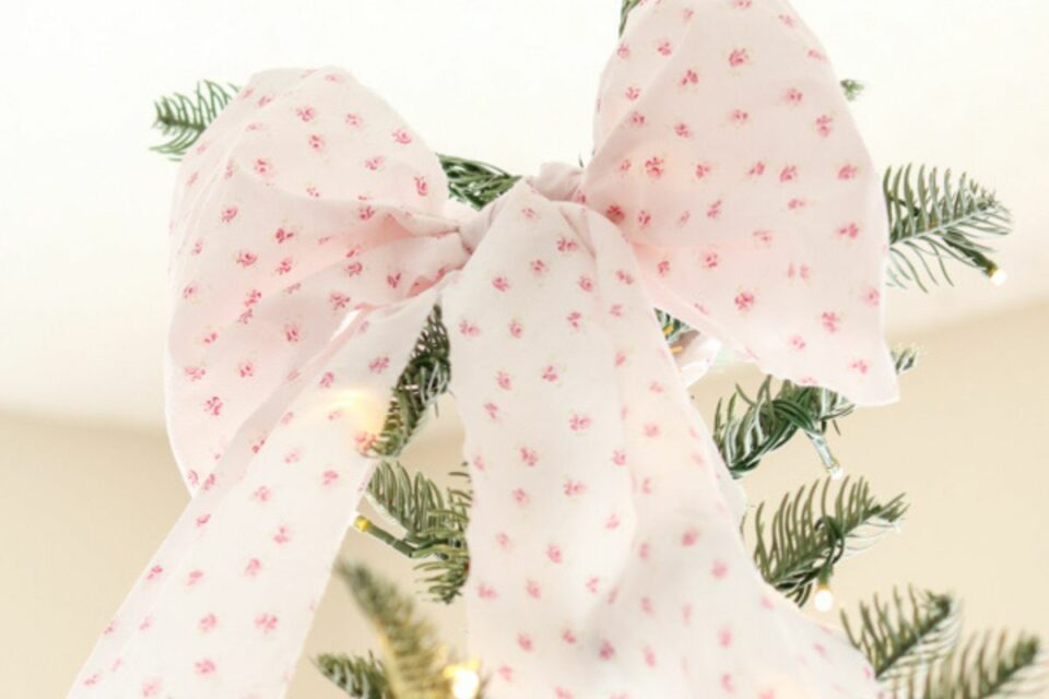 Stunning DIY Christmas Tree Bow Topper from Fabric