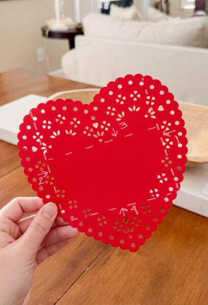 How to Make Paper DIY Heart Doily Envelopes in Minutes