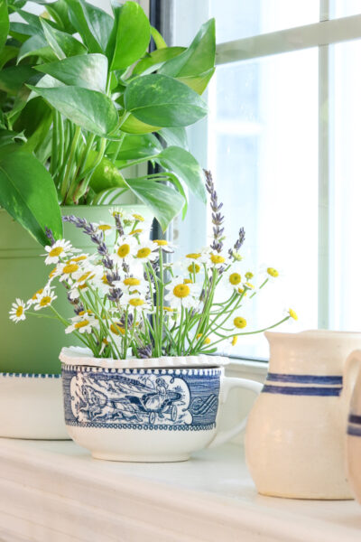 Craft Your Own Air Dry Clay Flower Frog: A Fun DIY for All Ages