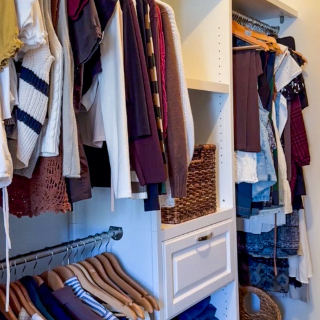 Modern Bedroom Allen Roth Closet Organizer