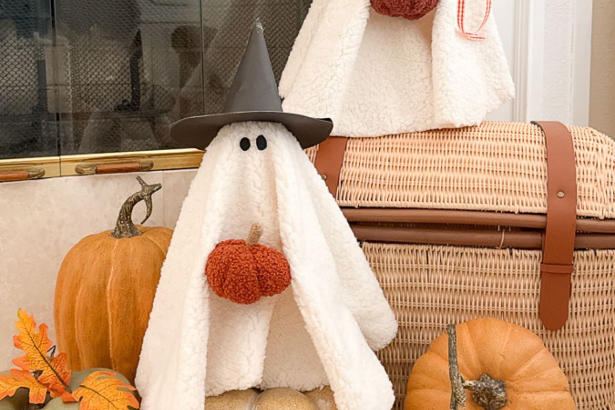 9 DIY Ghost Decoration Ideas for a Charming Halloween Home
